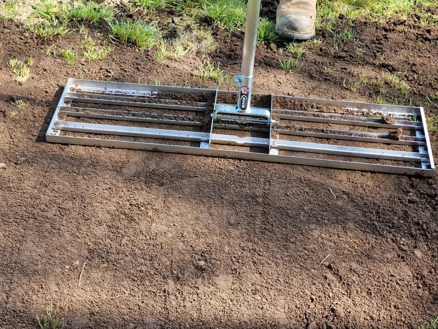 Lawn Levelling Rake / Lute hire in Eastbourne - Wellers Hire