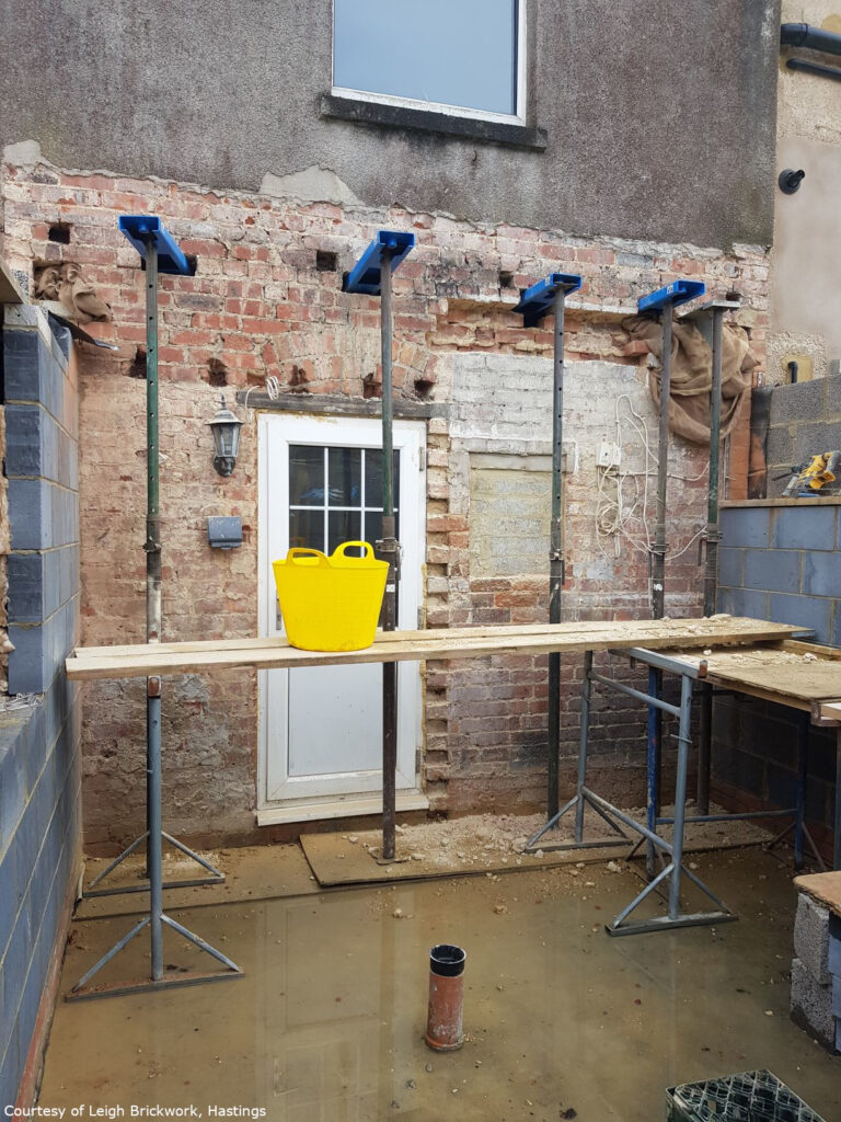 Prop Pal Needle System • Wellers Hire